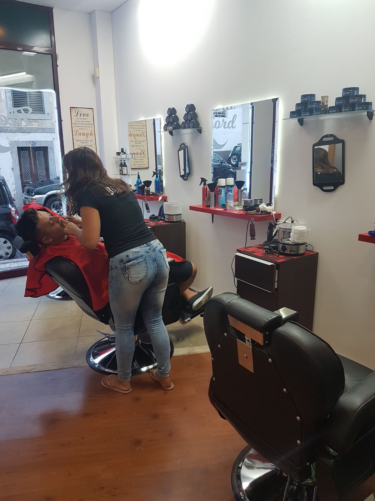 THE LORD BARBER SHOP | SERVICECARDMADEIRA